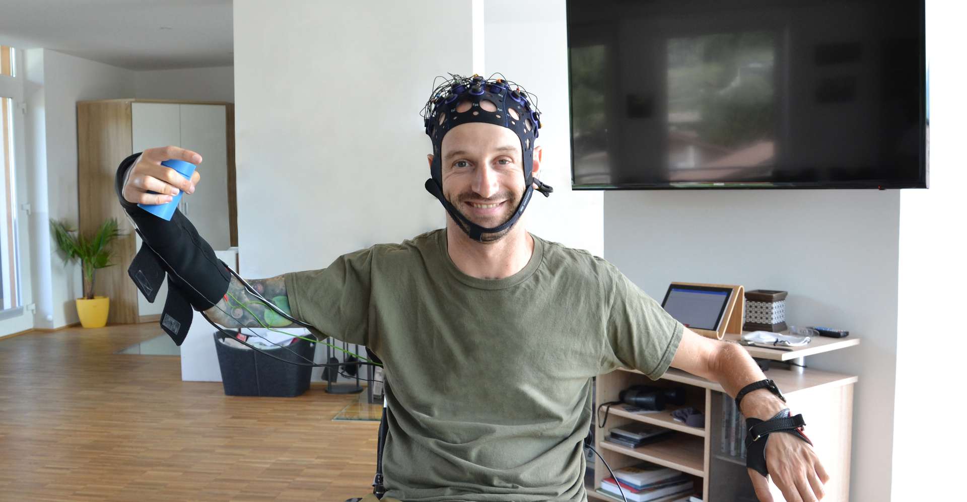 What is BCI? An introduction to brain-computer interface using EEG ...